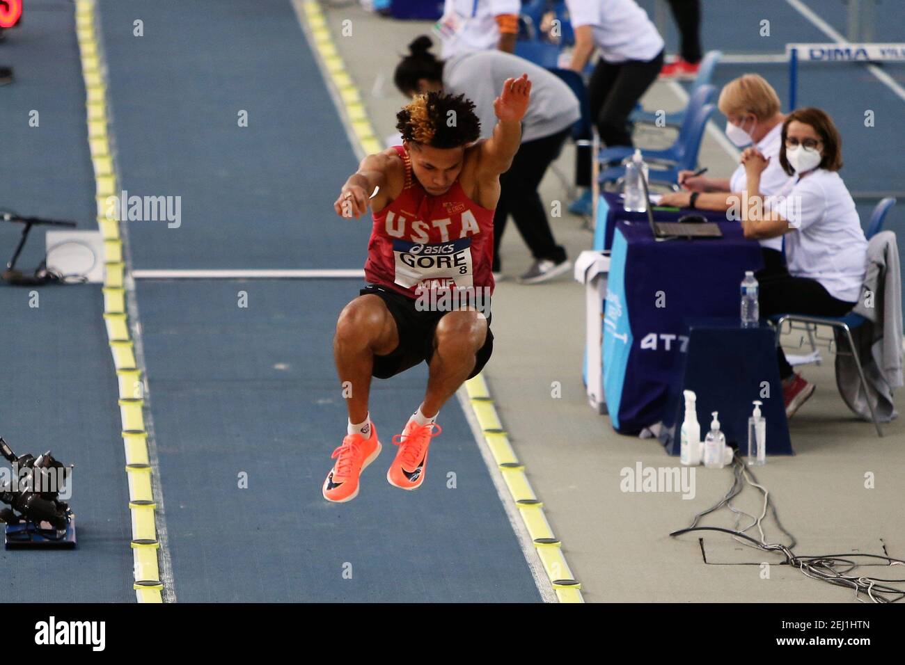 Triple gore hi-res stock photography and images - Alamy