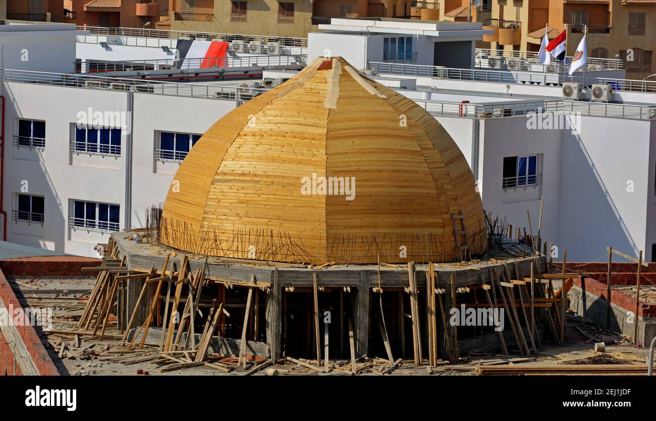building the dome of a mosque Stock Photo - Alamy