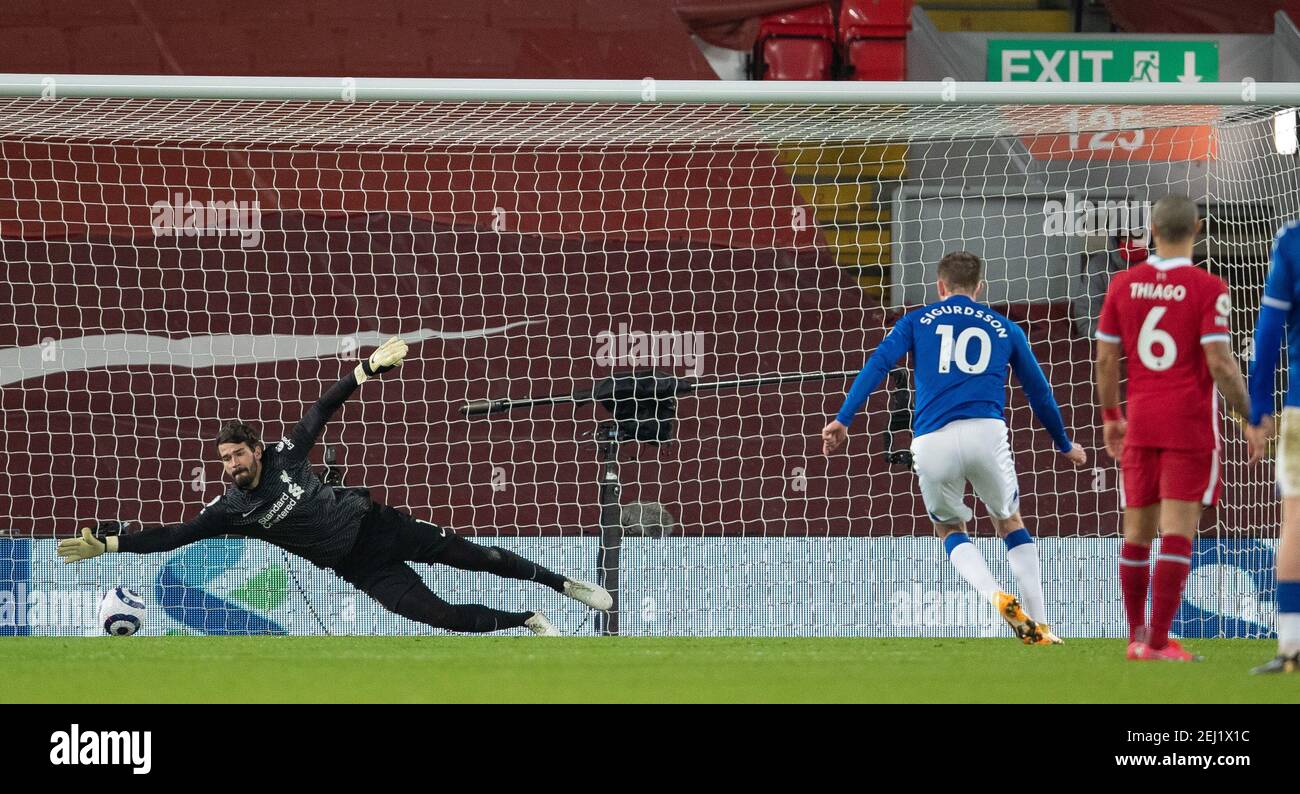 Alisson becker goal hi-res stock photography and images - Alamy