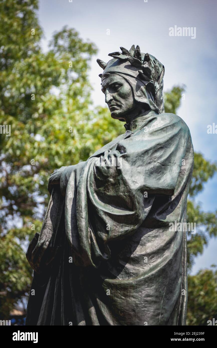 Dante Alighieri Bronze Statue High Resolution Stock Photography and ...