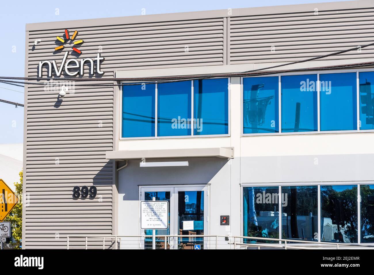 Nvent logo hi-res stock photography and images - Alamy