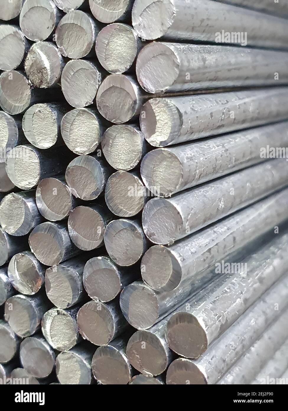 Round steel bar hi-res stock photography and images - Alamy