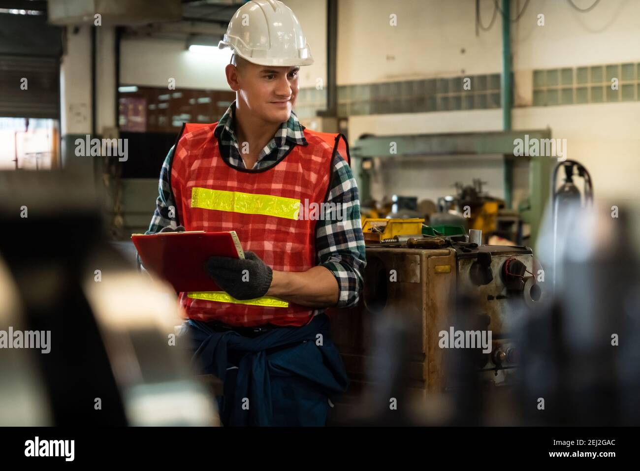 Safety procedure and factory hi-res stock photography and images - Alamy