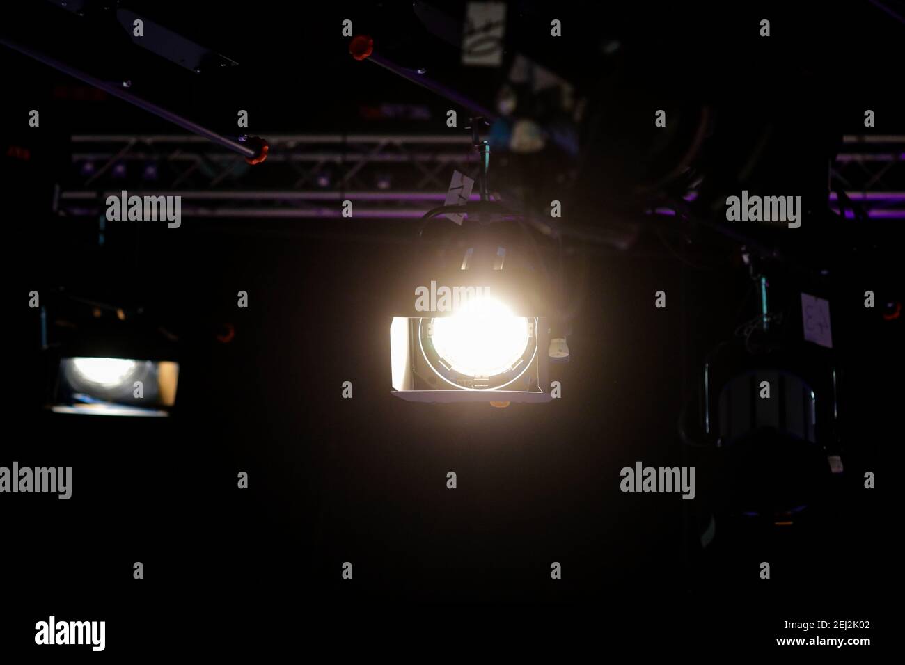 Stage lighting spotlights hi-res stock photography and images - Alamy