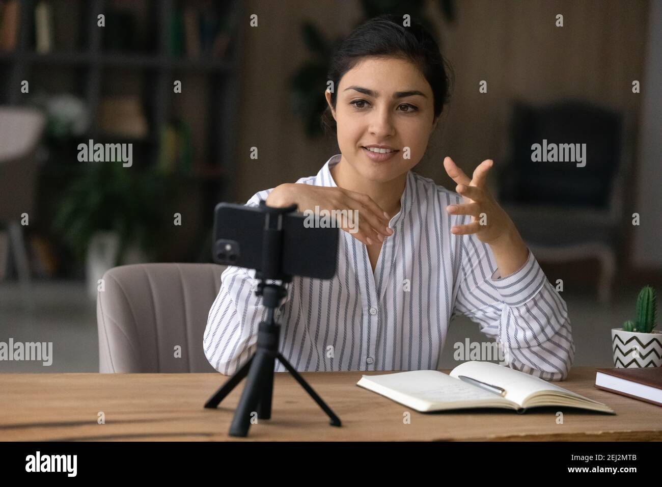 Indian woman record vlog on smartphone camera Stock Photo - Alamy