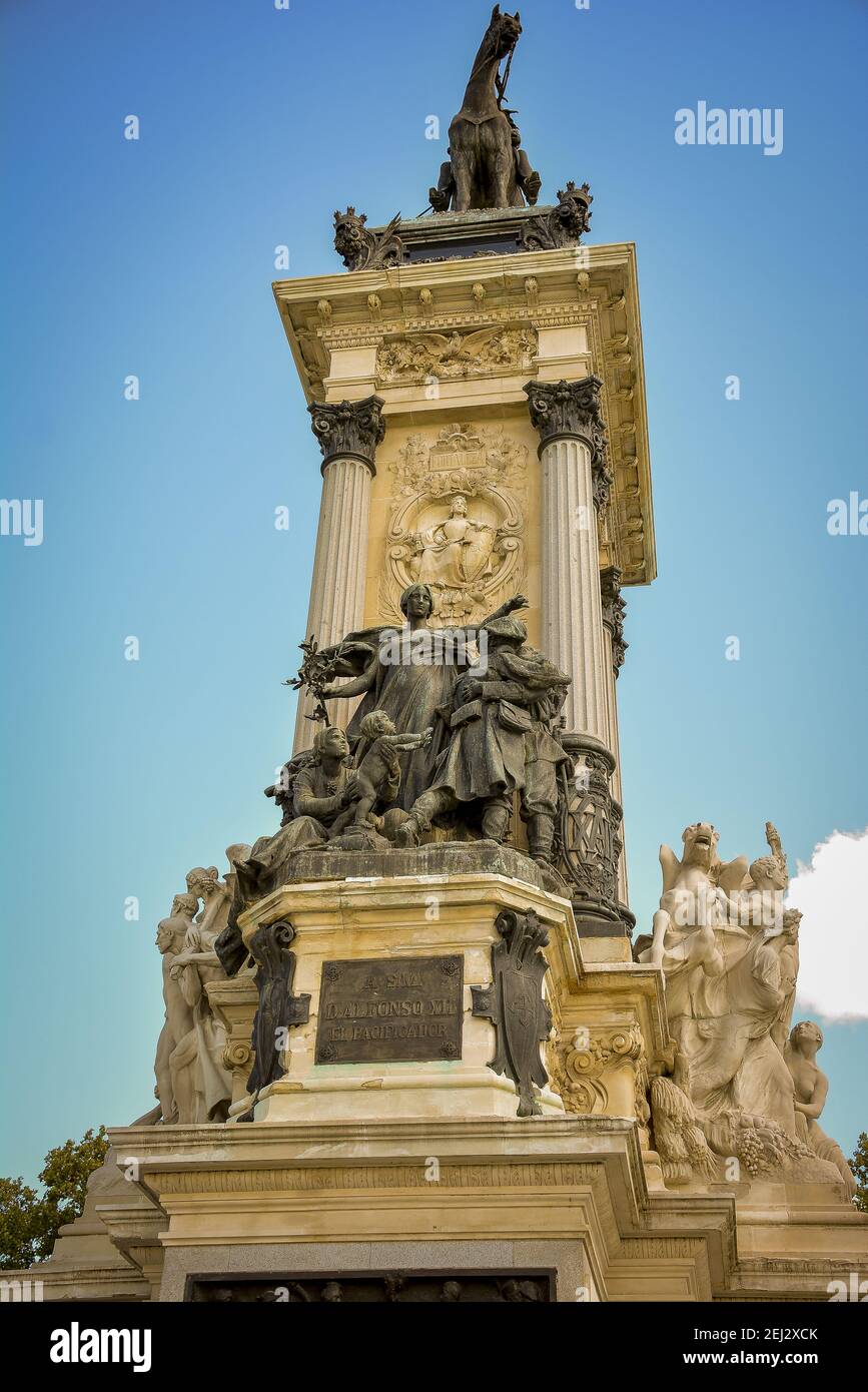 A vertical shot of the beautiful statue in Madrid, Spain Stock Photo ...