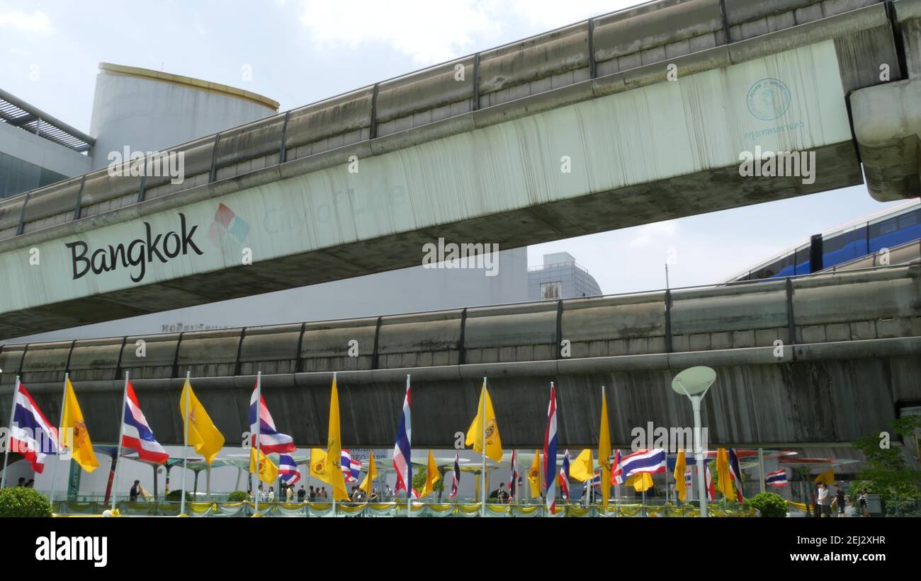 BANGKOK, THAILAND - 11 JULY, 2019: Pedestrians walking on the bridge ...