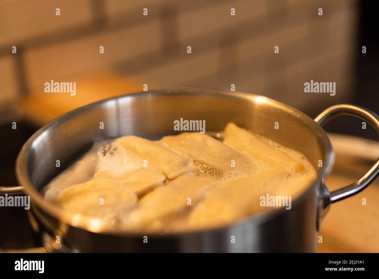 Water dumplings hi-res stock photography and images - Alamy
