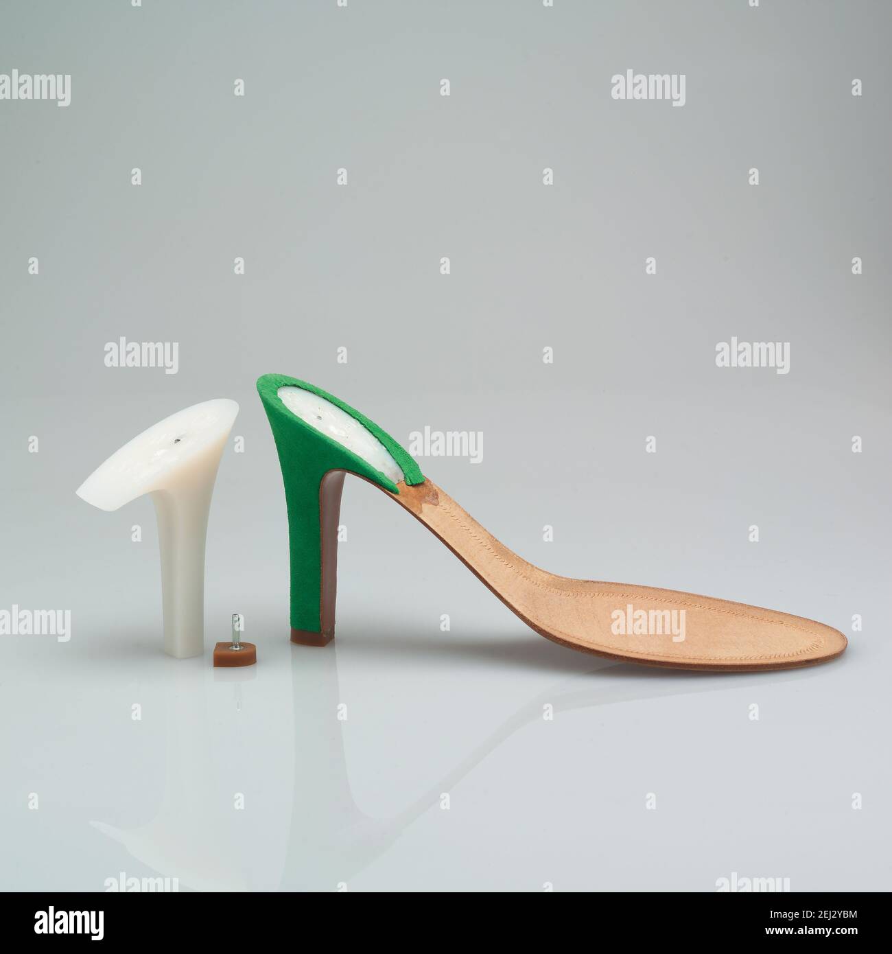 How to build a shoe. Detail of the various pieces that make up a shoe ...