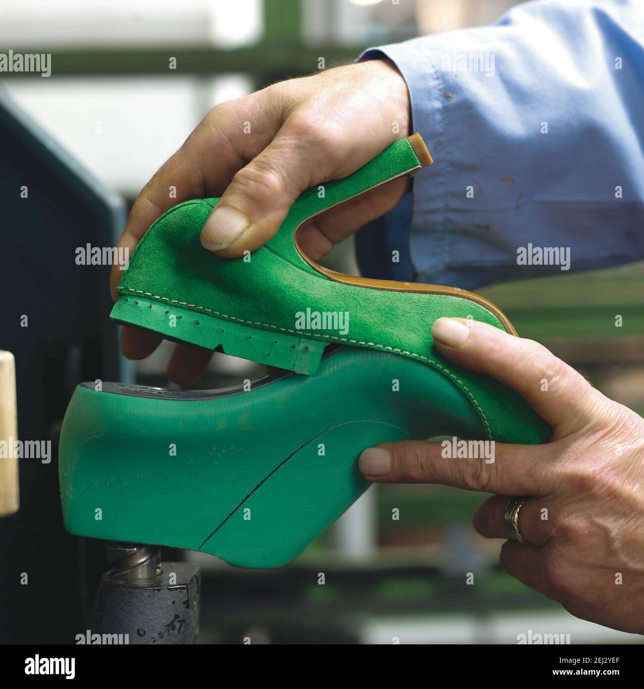 How to build a shoe. Artisan processing phase for the construction of ...