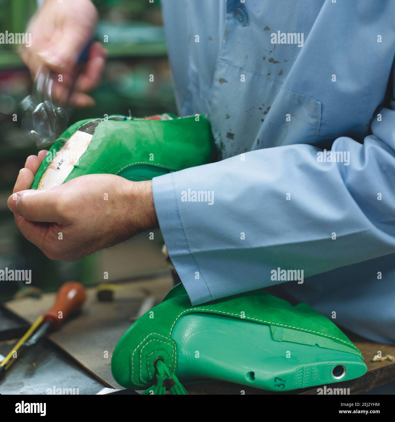 How to build a shoe. Artisan processing phase for the construction of ...