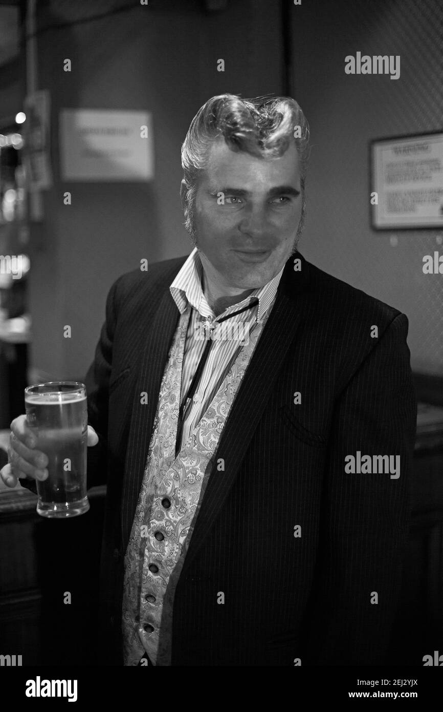Teddy boys hi-res stock photography and images - Alamy