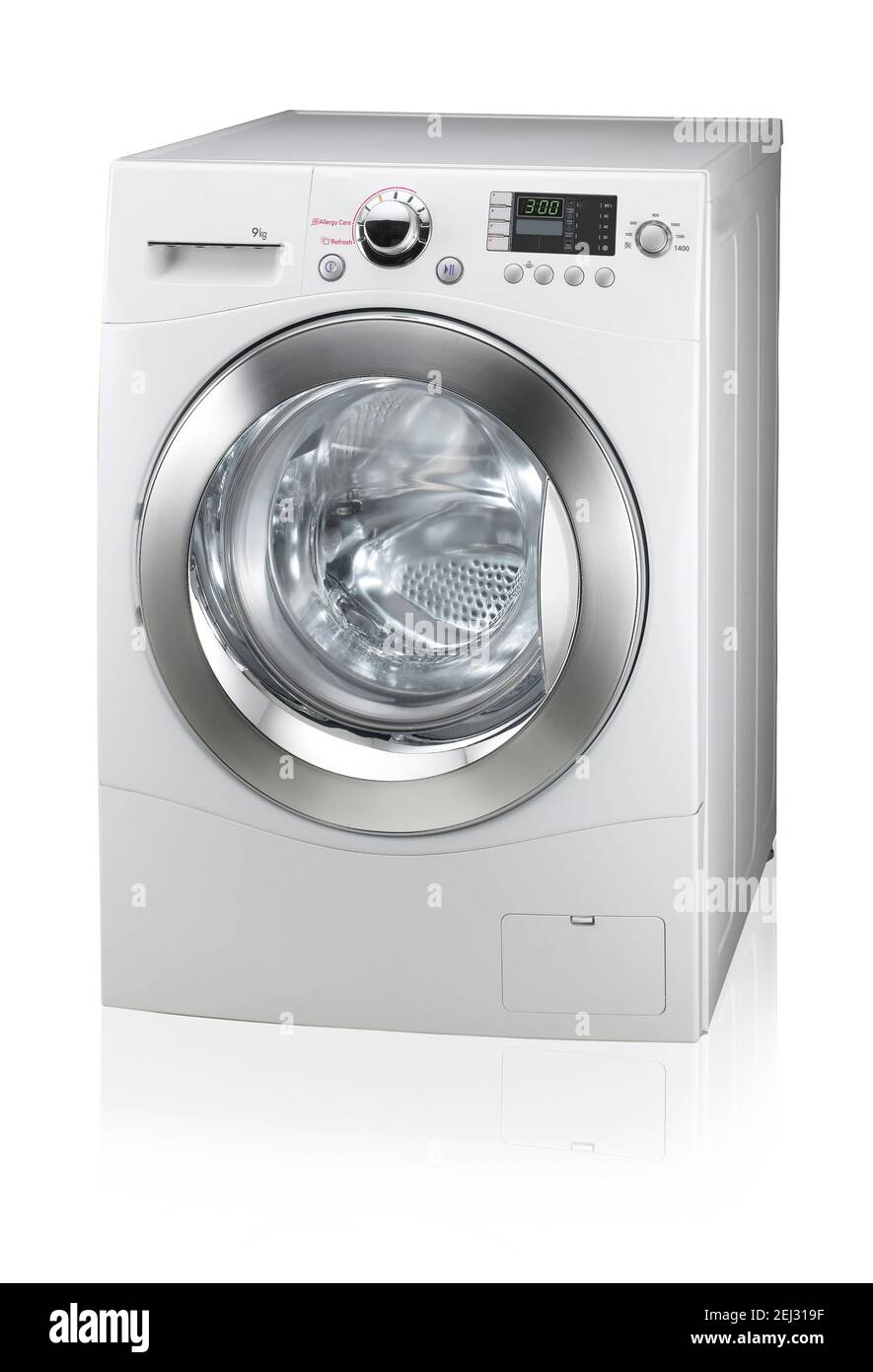 Modern washing machine isolated on white. Studio shoot Stock Photo - Alamy