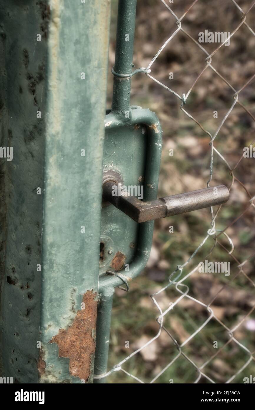 Door knob with rust Stock Photo - Alamy