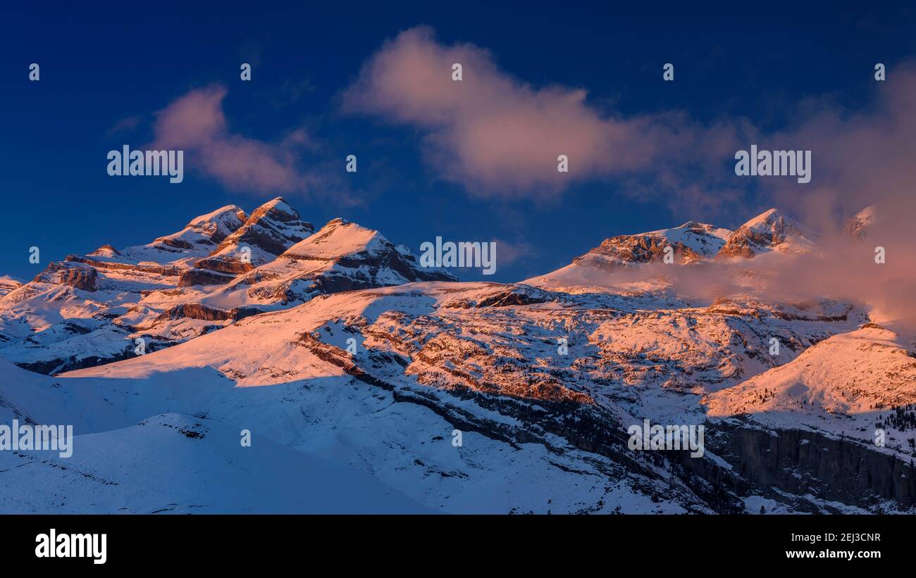 Nature park las nubes hi-res stock photography and images - Alamy