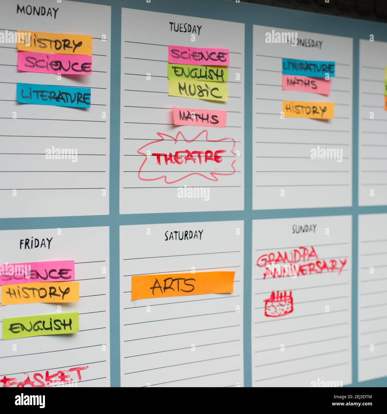 Weekly scholar planner with academic subjects and free time activities ...