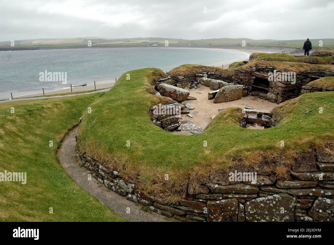 The prehistoric neolithic village settlement of Skara Brae, Bay of ...