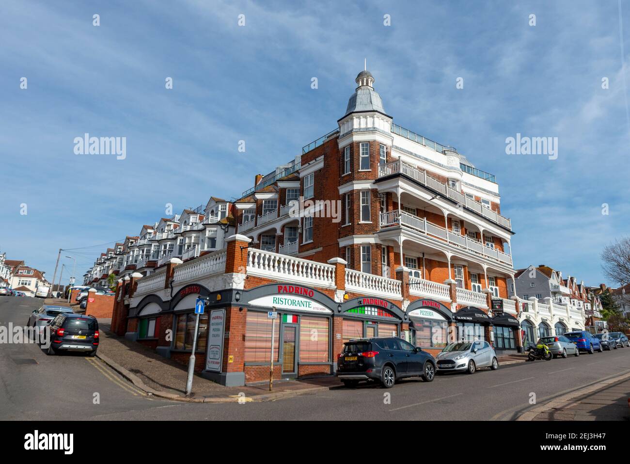 Palmeira Mansions, Shorefield Road in Westcliff on Sea, Essex, UK. Leas ...