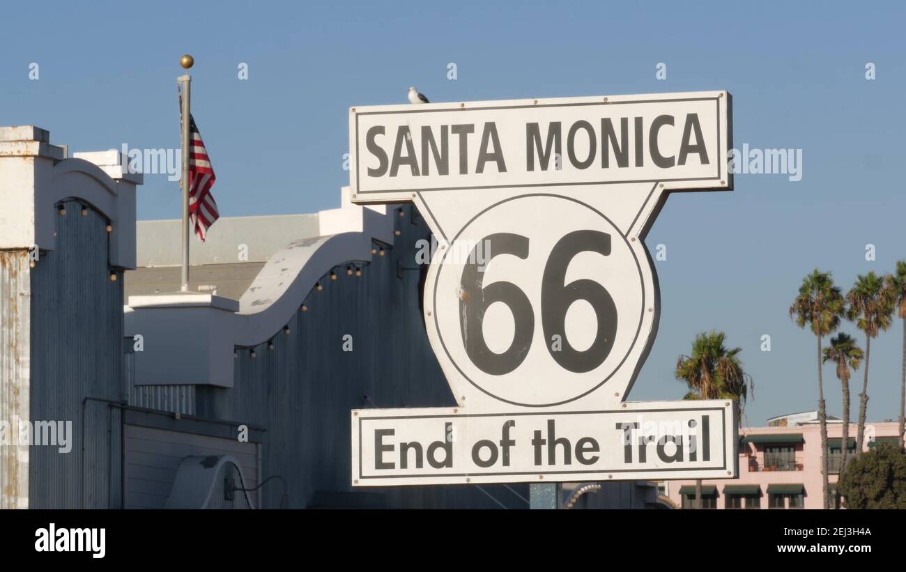 SANTA MONICA, LOS ANGELES, USA - 28 OCT 2019: Historic route 66, famous ...