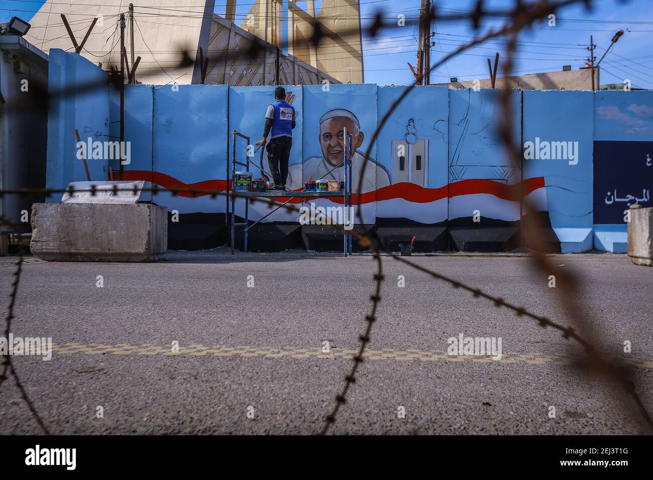 Iraqi artist hi-res stock photography and images - Alamy