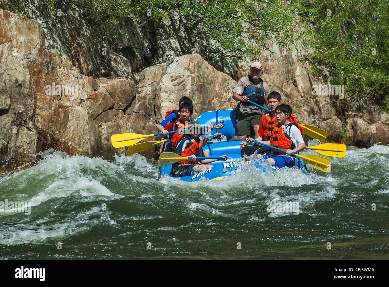 Inflatable white water raft hi-res stock photography and images - Alamy