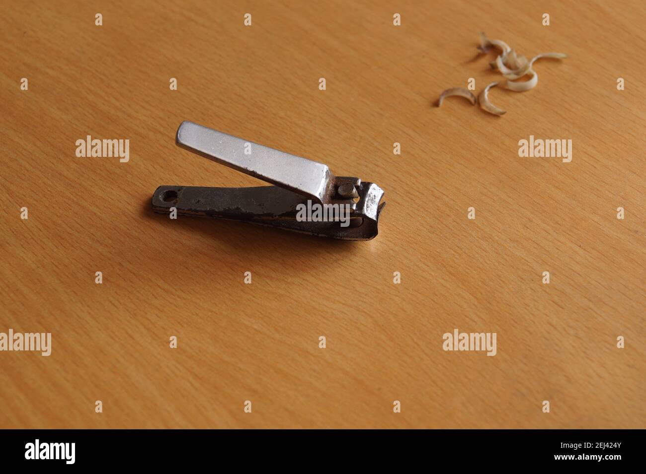 Silver fingernails hi-res stock photography and images - Alamy