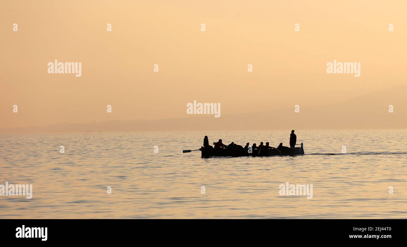 Gentle rowing hi-res stock photography and images - Alamy