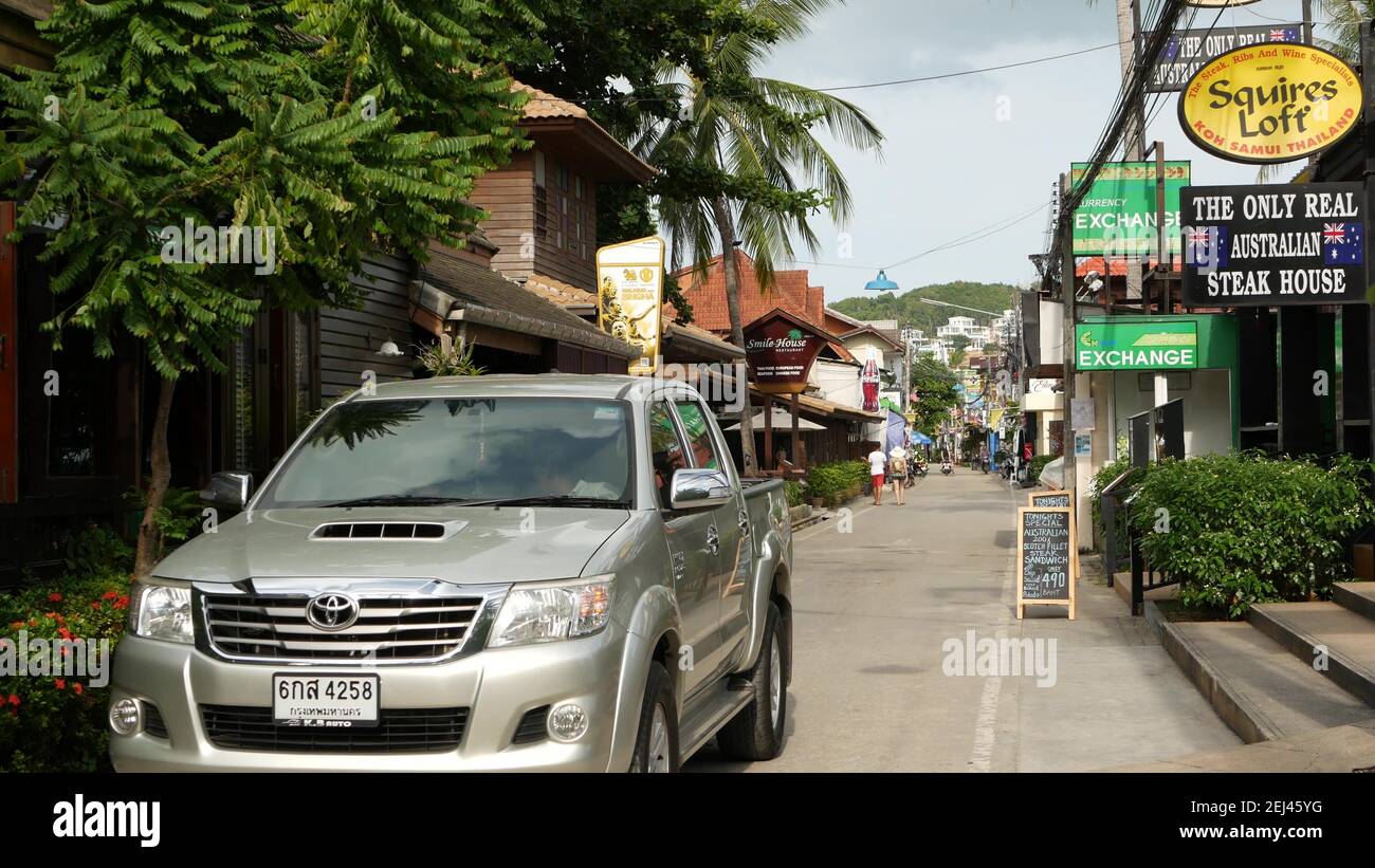 SAMUI ISLAND, THAILAND - MAY 27, 2019: Typical touristic street in ...