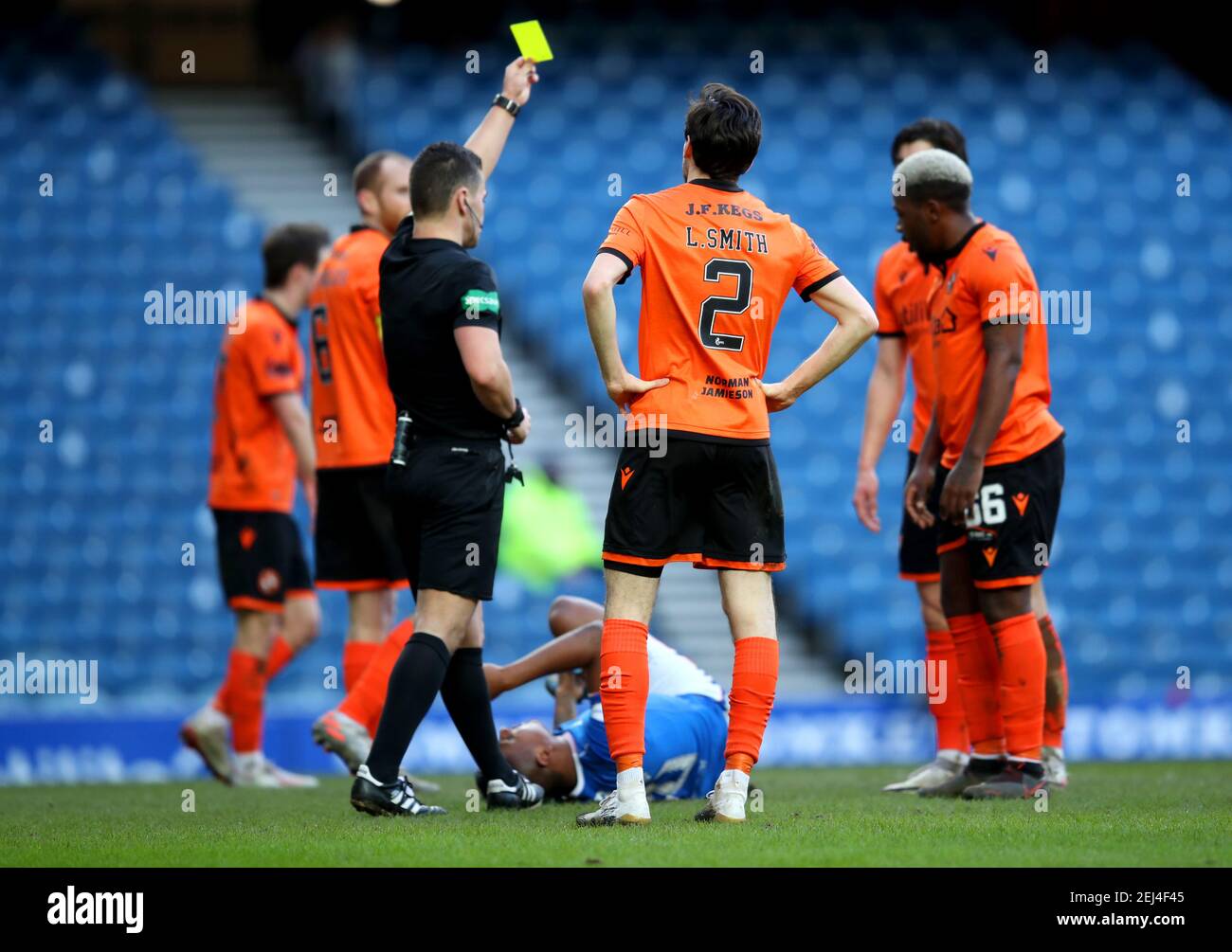 Referee nick walsh hi-res stock photography and images - Alamy