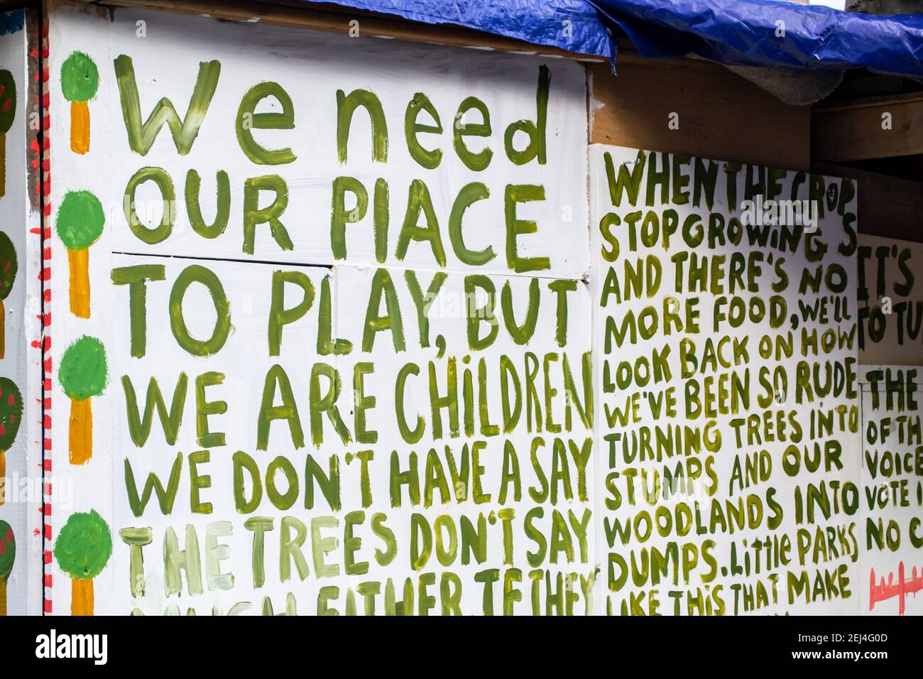 ISLINGTON, LONDON, ENGLAND- 18 November 2021: Save Our Trees protest ...