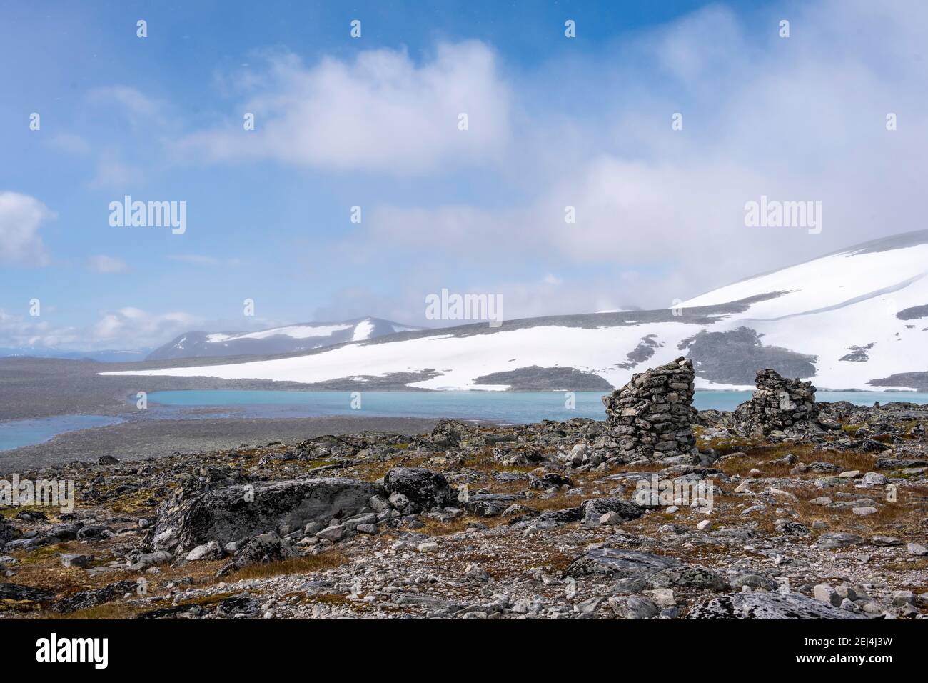 Tundra, barren landscape, hike to Snohetta mountain, remains of an old ...