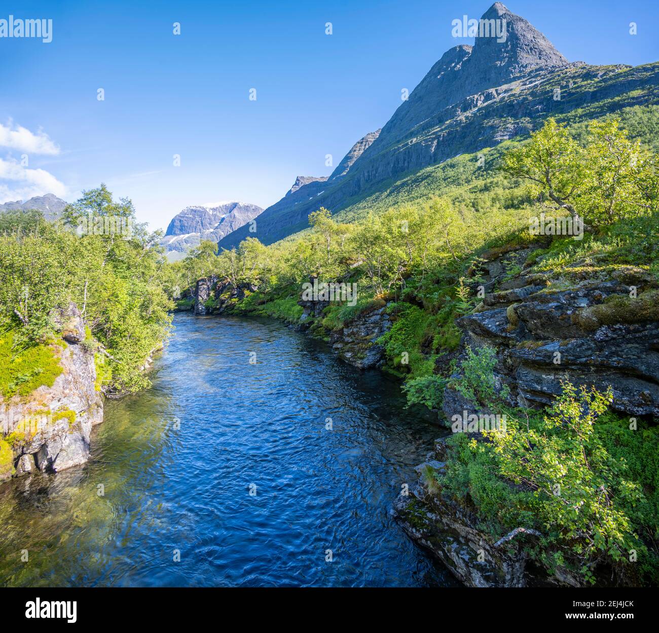 River in Innerdalen High Valley, Innerdalstarnet Mountain, Trollheimen ...