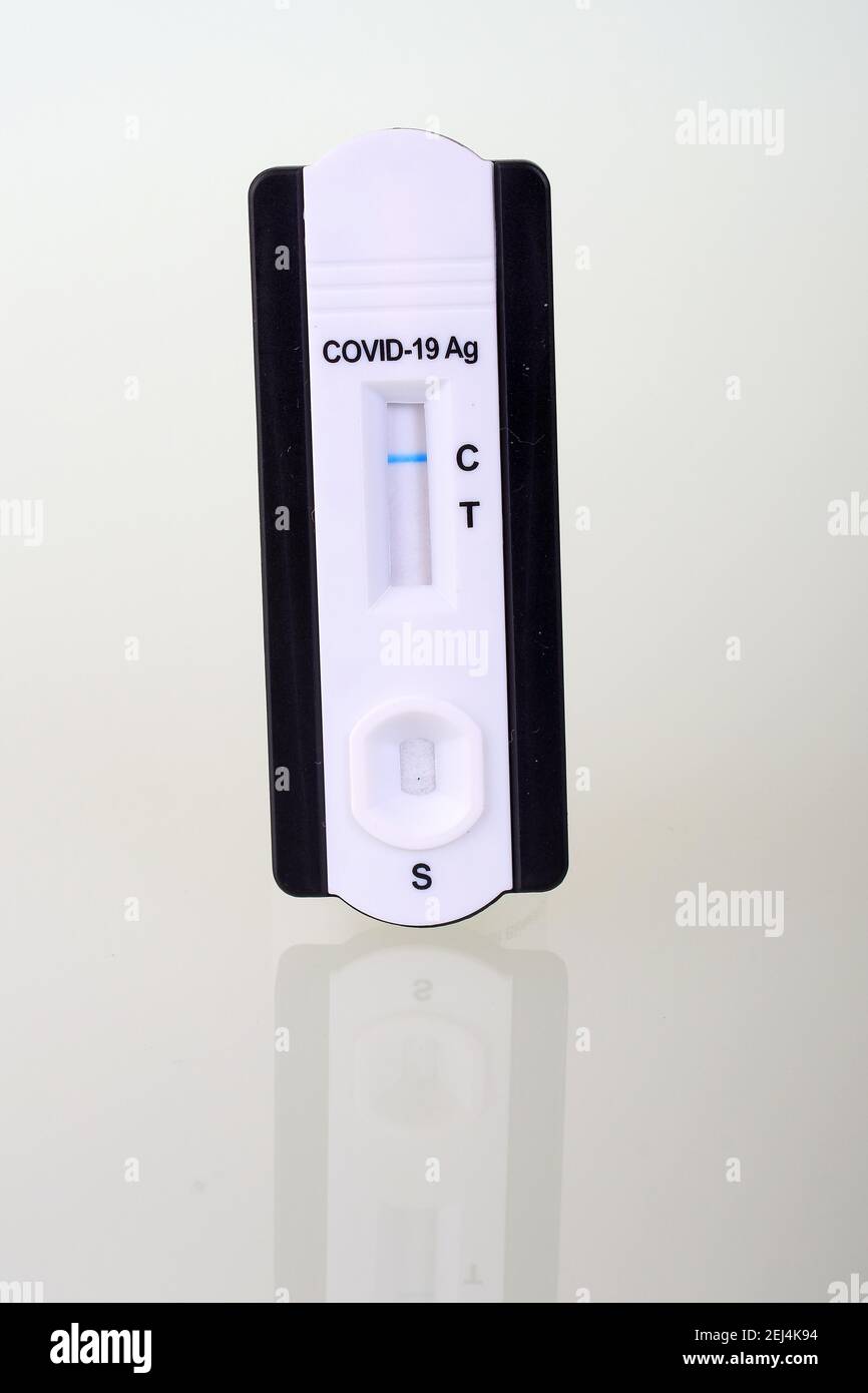 Covid 19 PCR Rapid Test, Corona, control field visible, test negative ...
