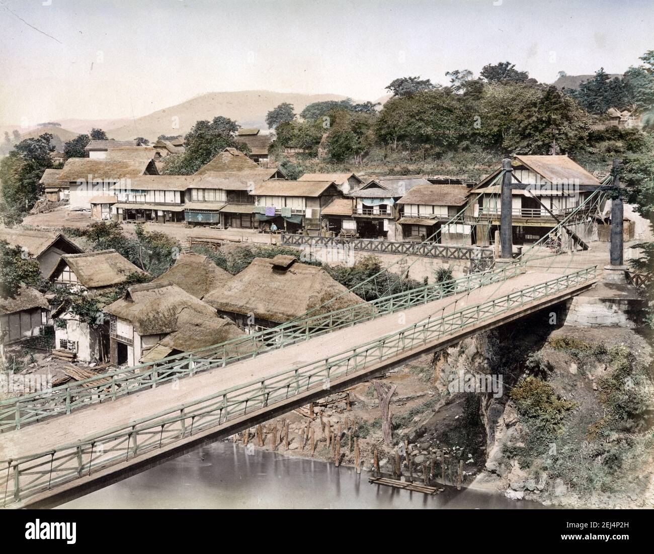 Early 1900s suspension bridge hi-res stock photography and images - Alamy