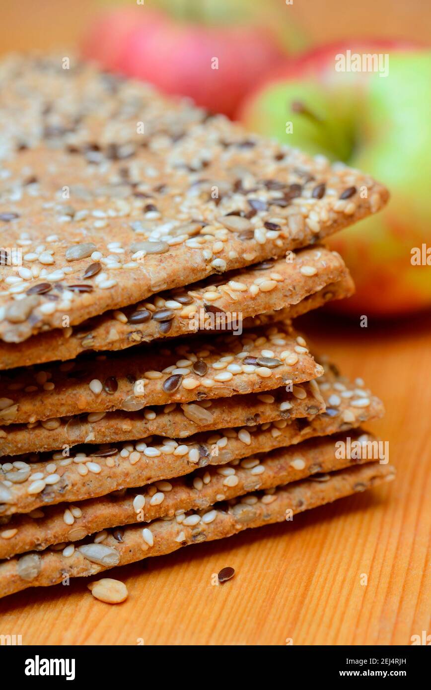 Crispbread with seeds, flaxseed, sesame seed, sunflower seeds Stock ...