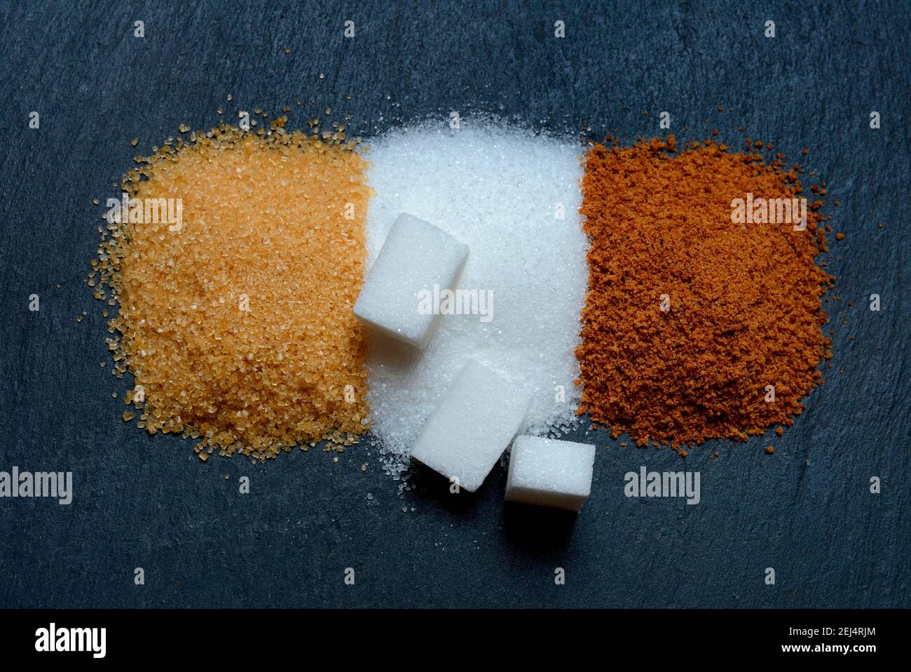 Different kinds of sugar, cane sugar, white sugar and sugar cubes, palm ...