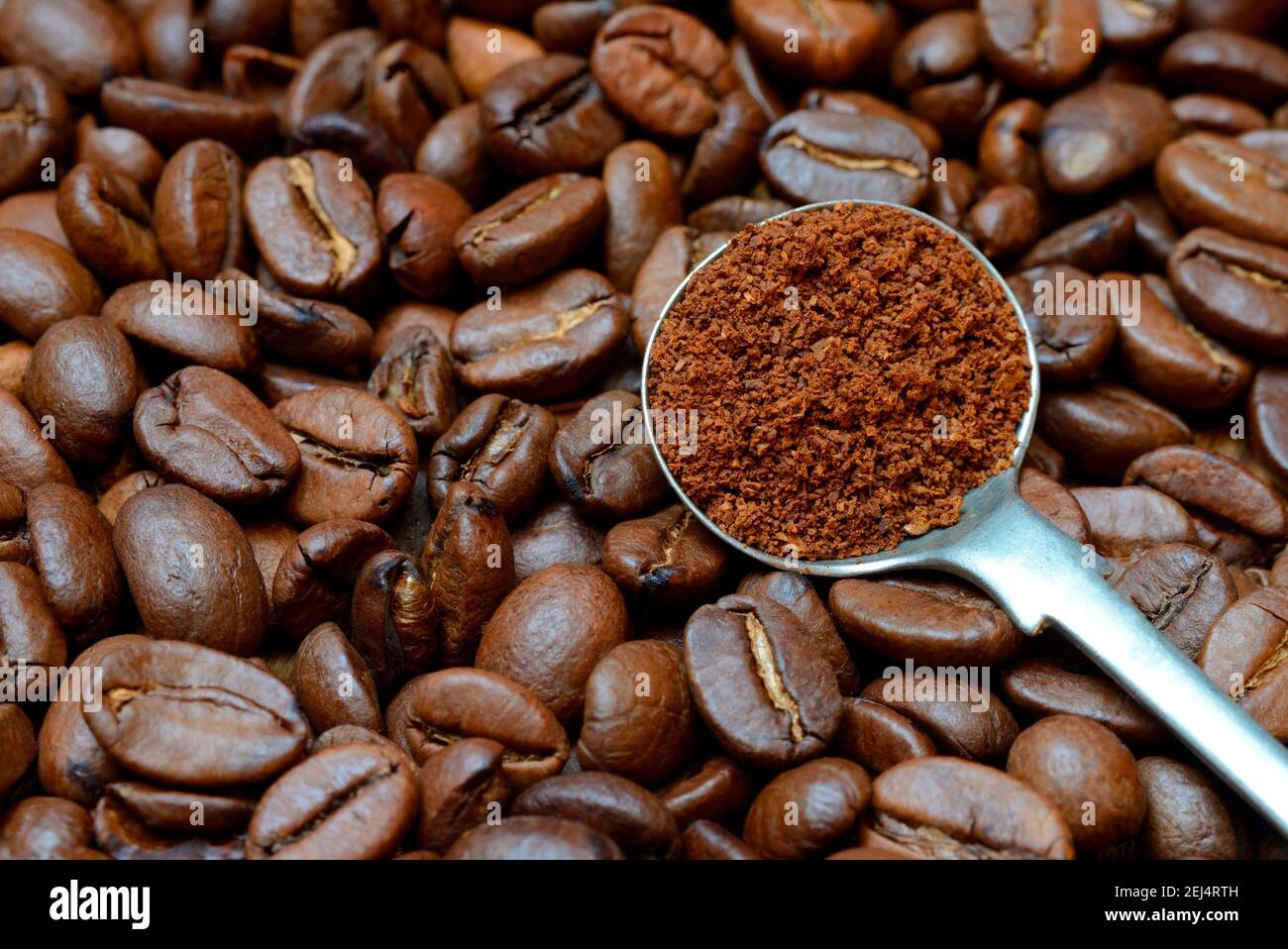 Ladle bean hi-res stock photography and images - Alamy