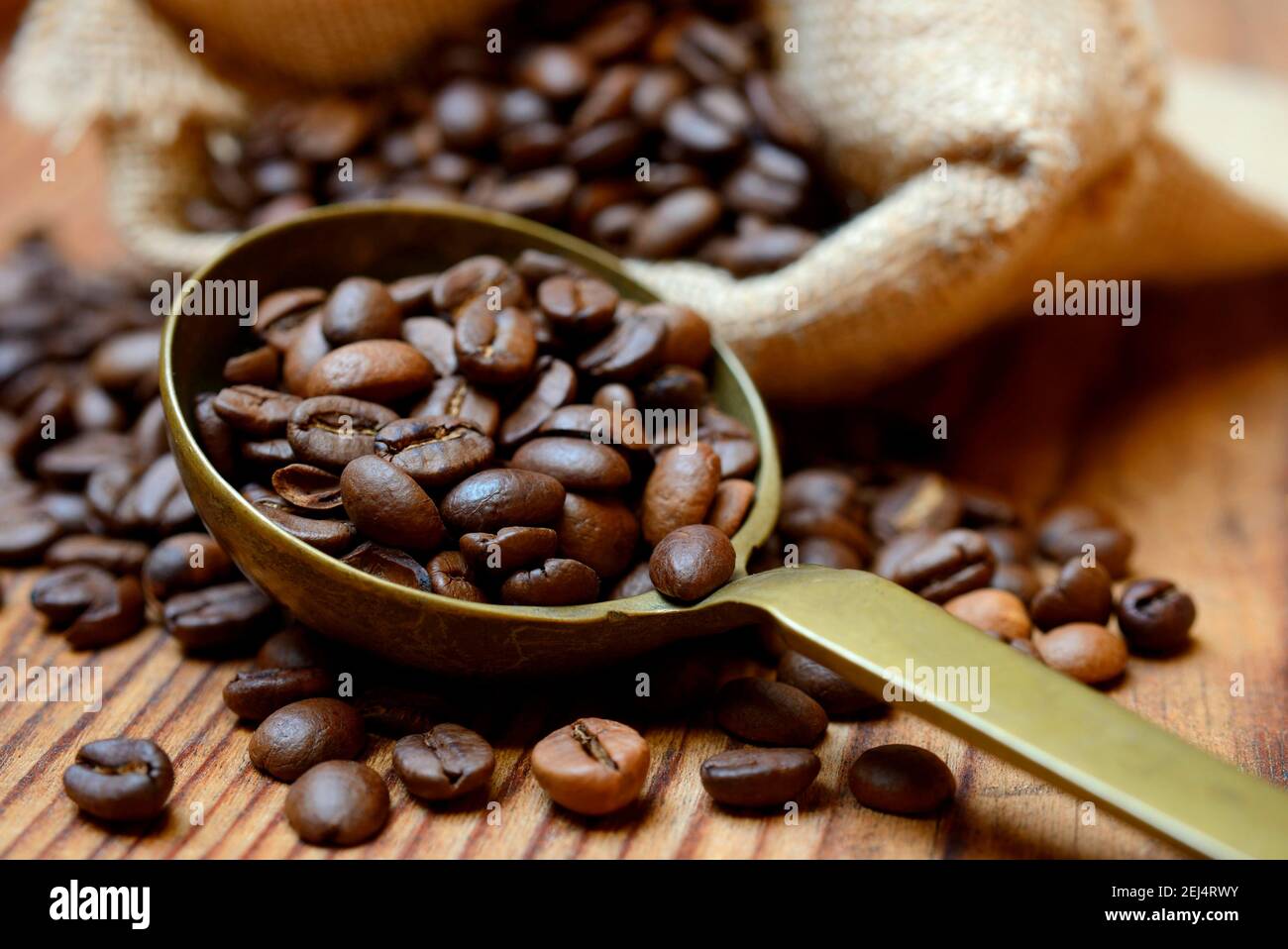 Ladle bean hi-res stock photography and images - Alamy