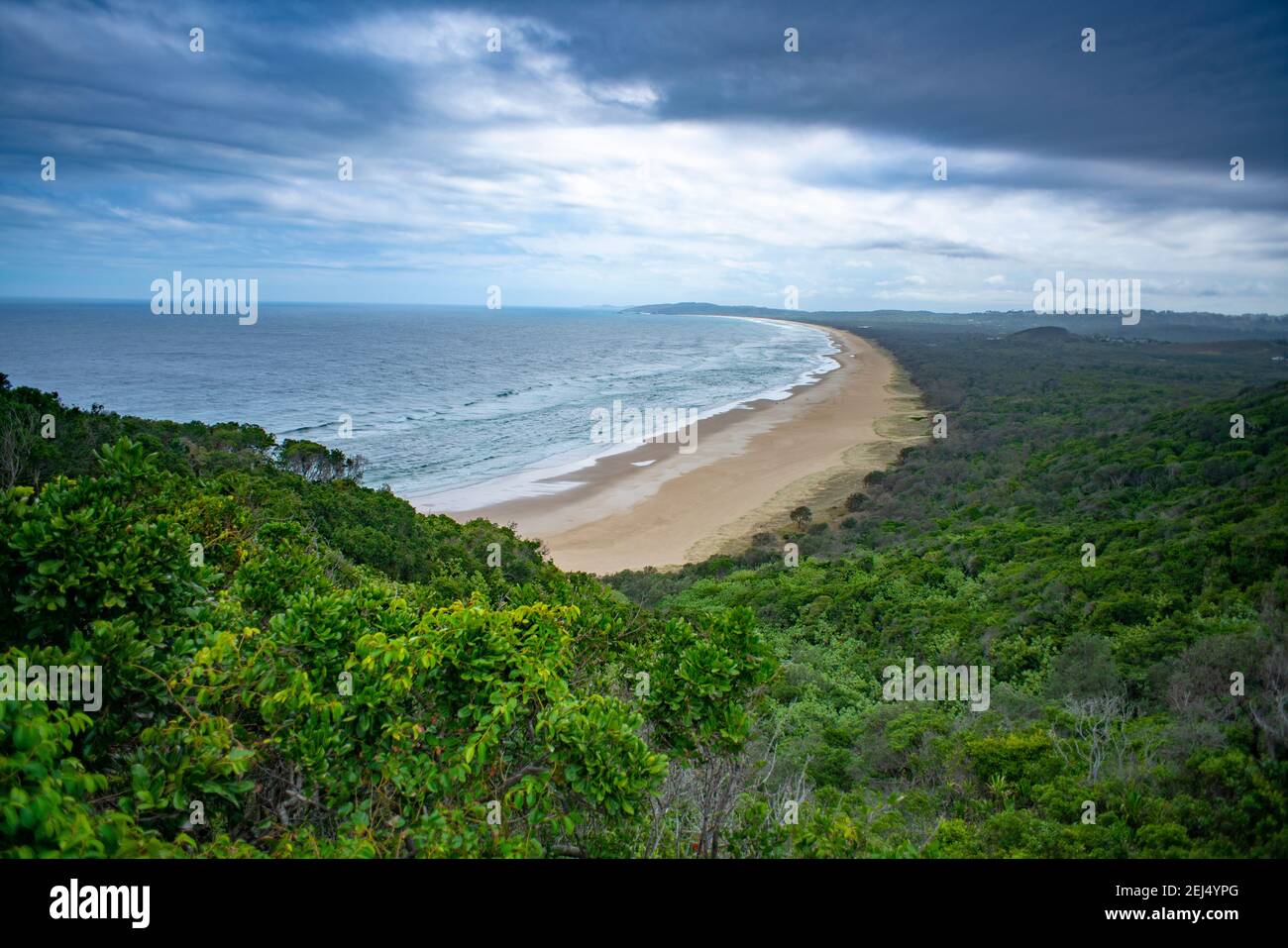 Byron Bay Lighthouse overlooking Tallow Beach Stock Photo - Alamy