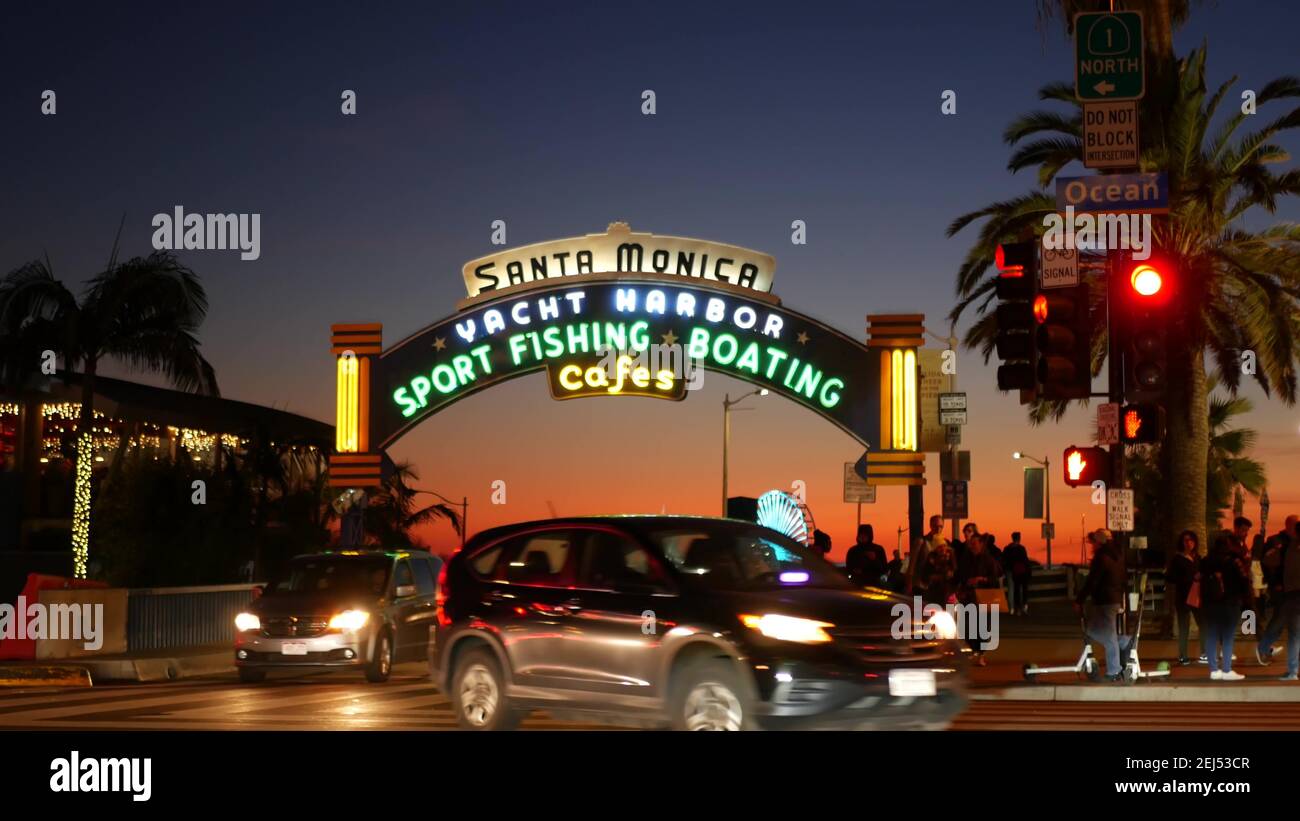 SANTA MONICA, LOS ANGELES CA USA - 19 DEC 2019: Summertime iconic ...