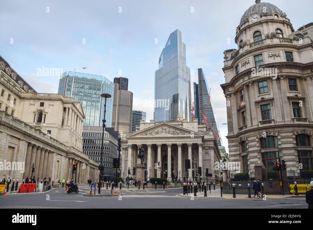 The Royal Exchange and Bank of England, City of London Stock Photo - Alamy