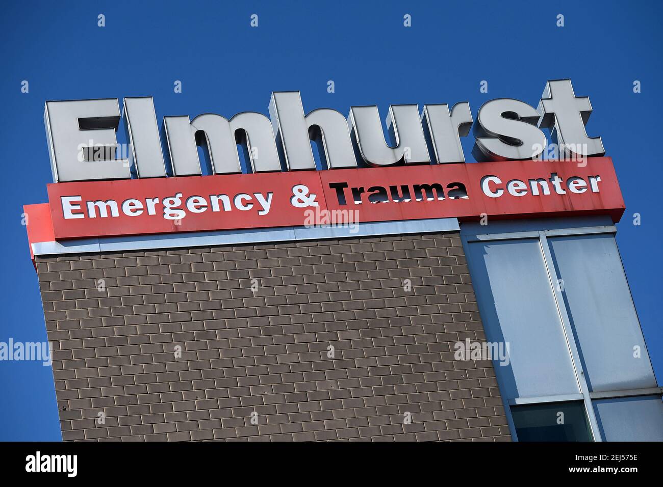 Exterior of elmhurst hospital hi-res stock photography and images - Alamy