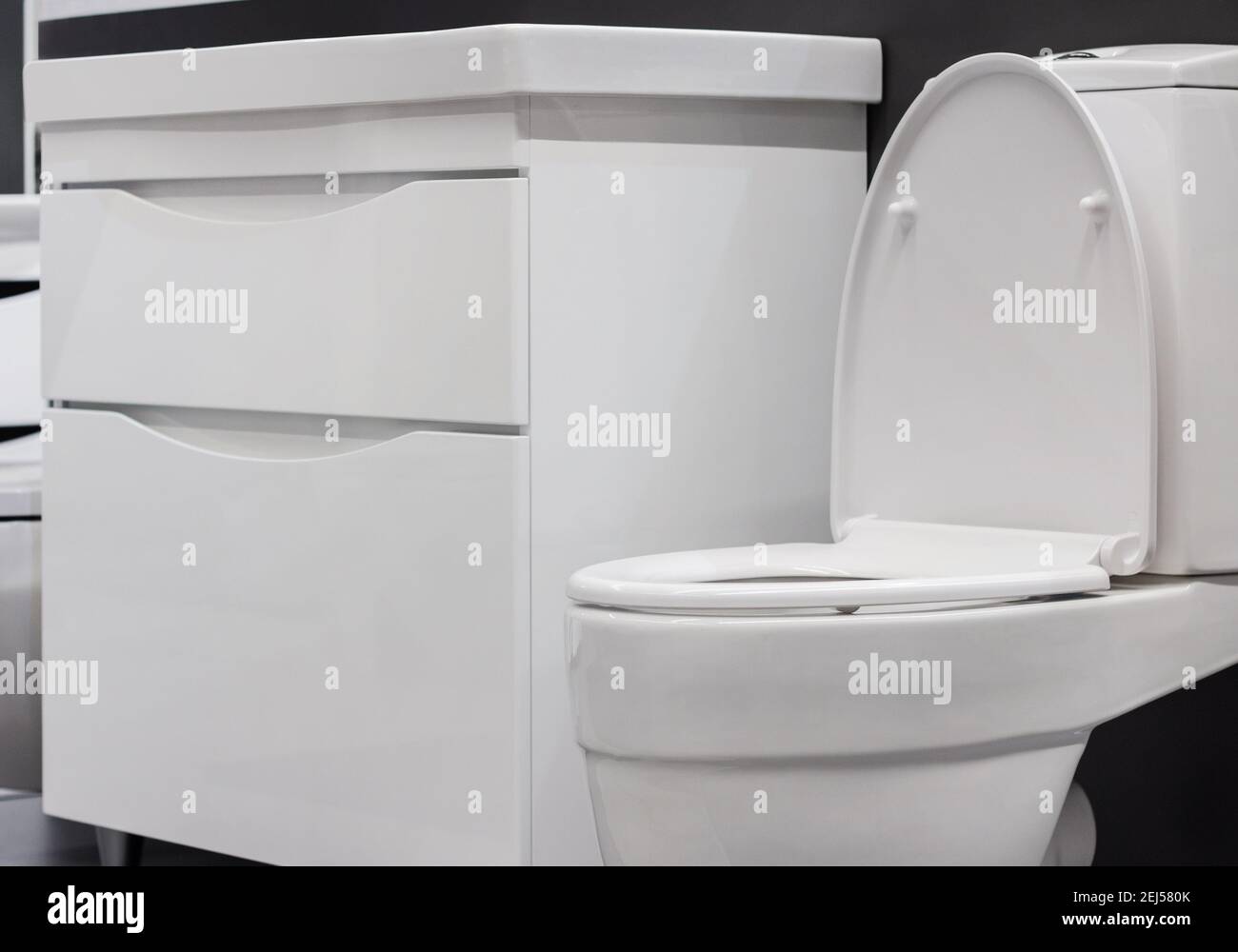 Toilette table hi-res stock photography and images - Alamy