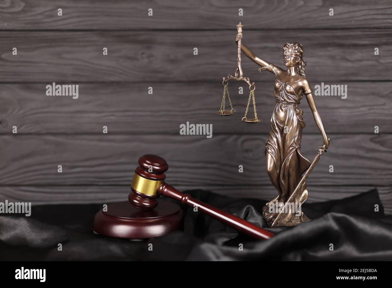 The Statue of Justice - lady justice or justitia the Roman goddess of ...
