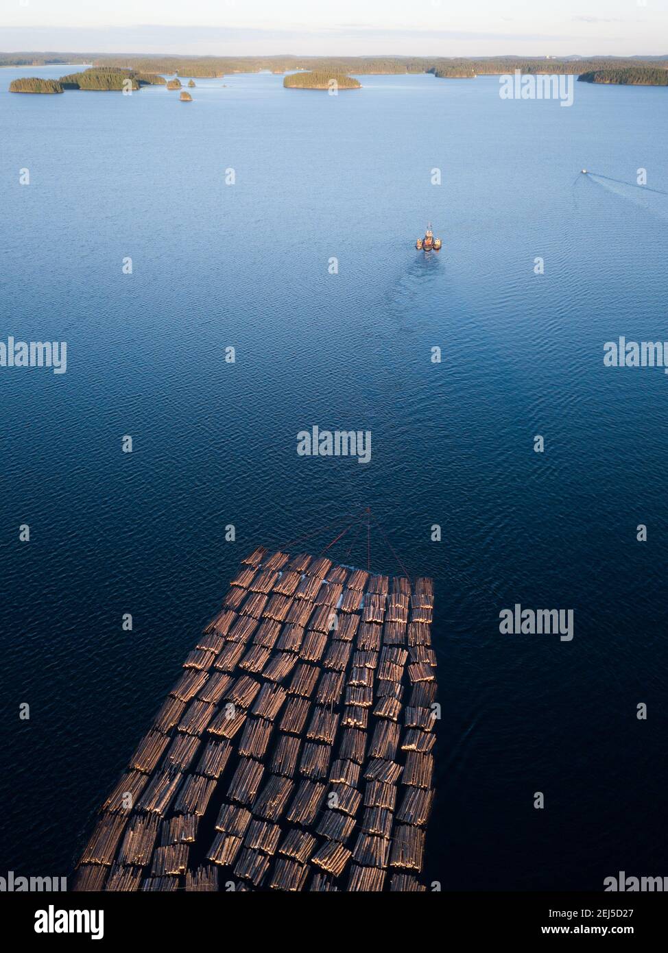 Timber raft hi-res stock photography and images - Alamy