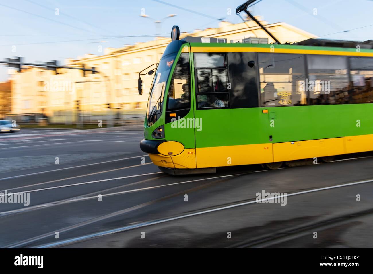 Green and yellow streetcar hi-res stock photography and images - Alamy