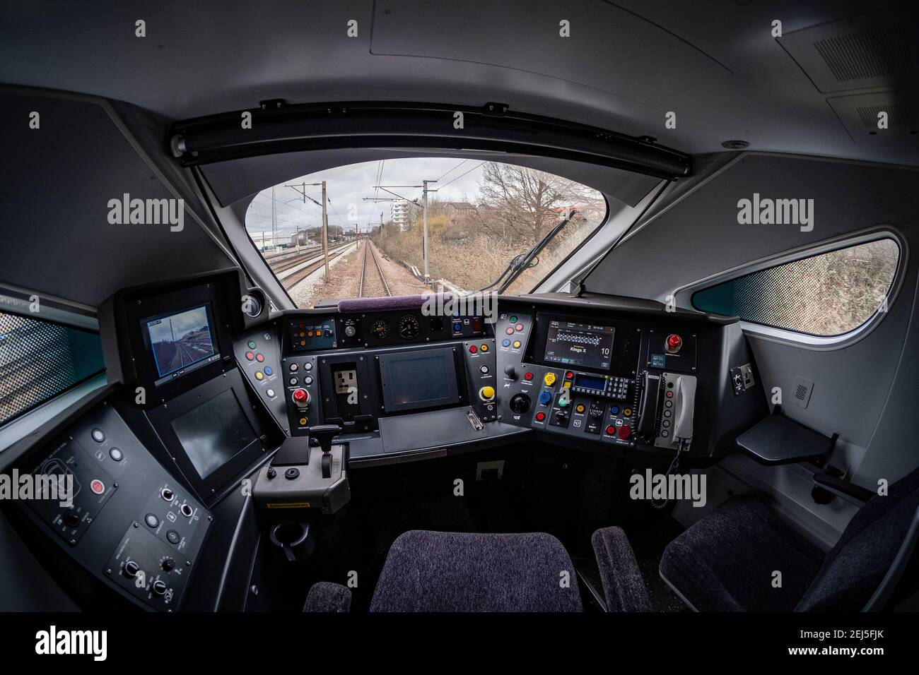 Lner train inside hi-res stock photography and images - Alamy