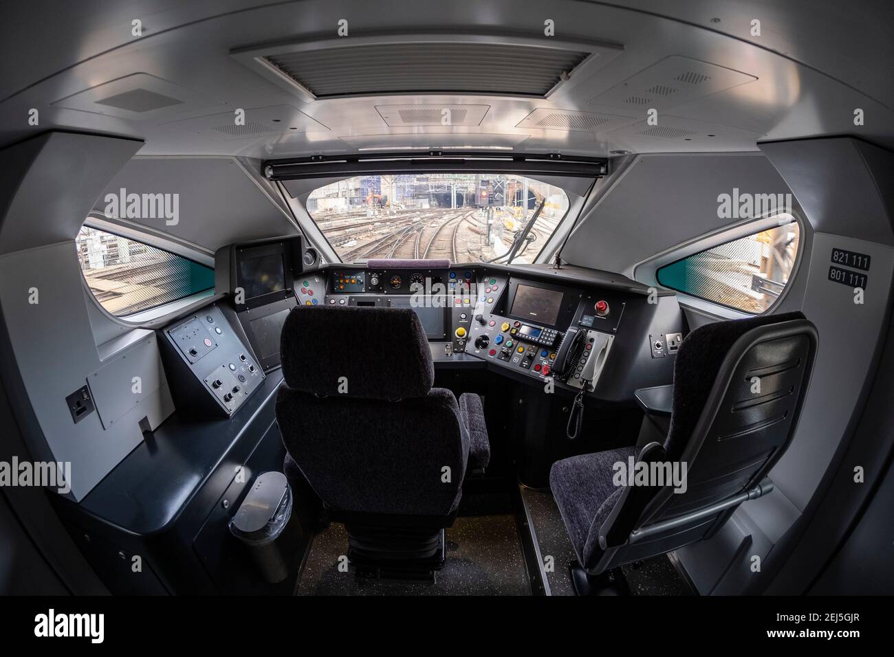 801 class at kings cross hi-res stock photography and images - Alamy