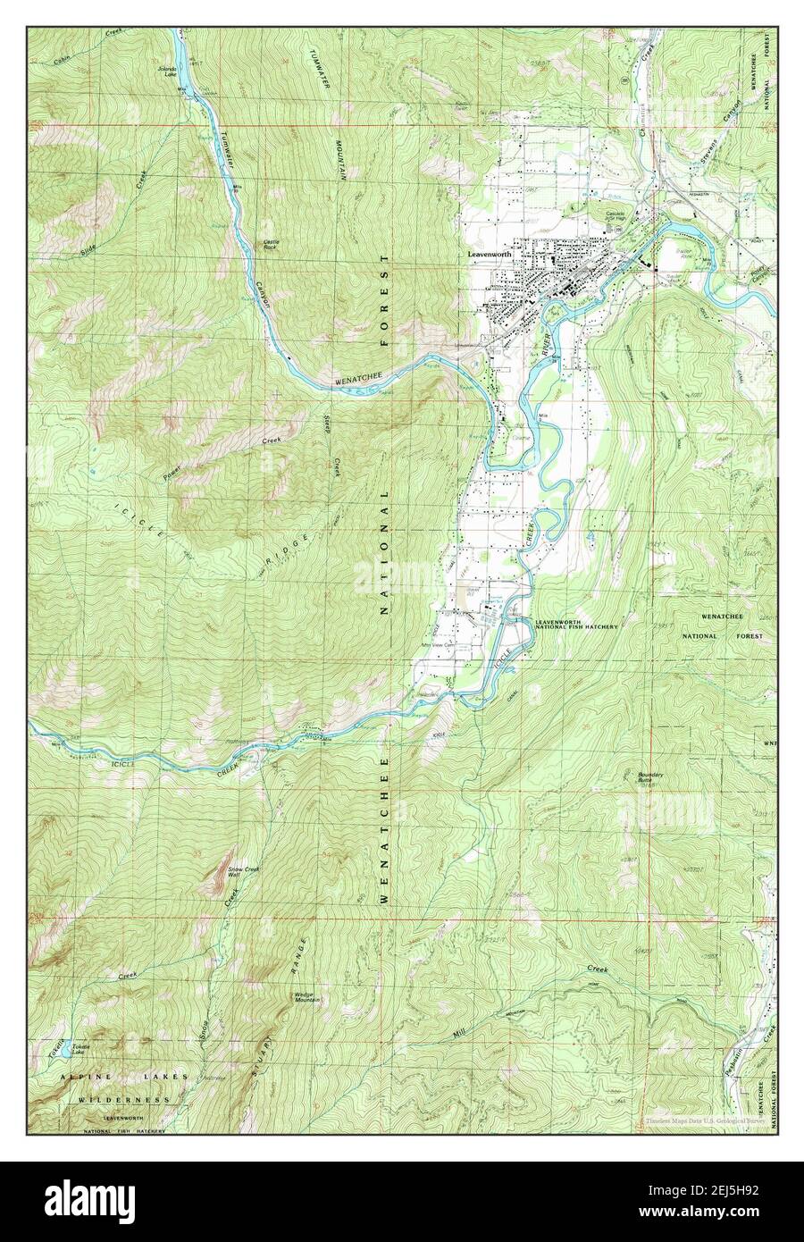 Leavenworth washington road High Resolution Stock Photography and ...