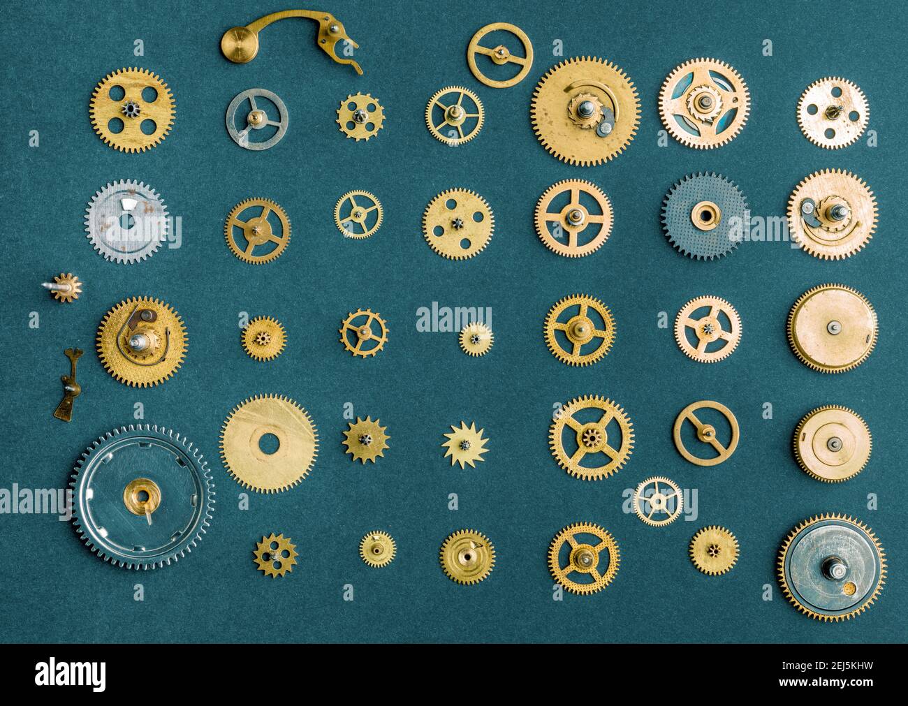 Vintage gears hi-res stock photography and images - Alamy